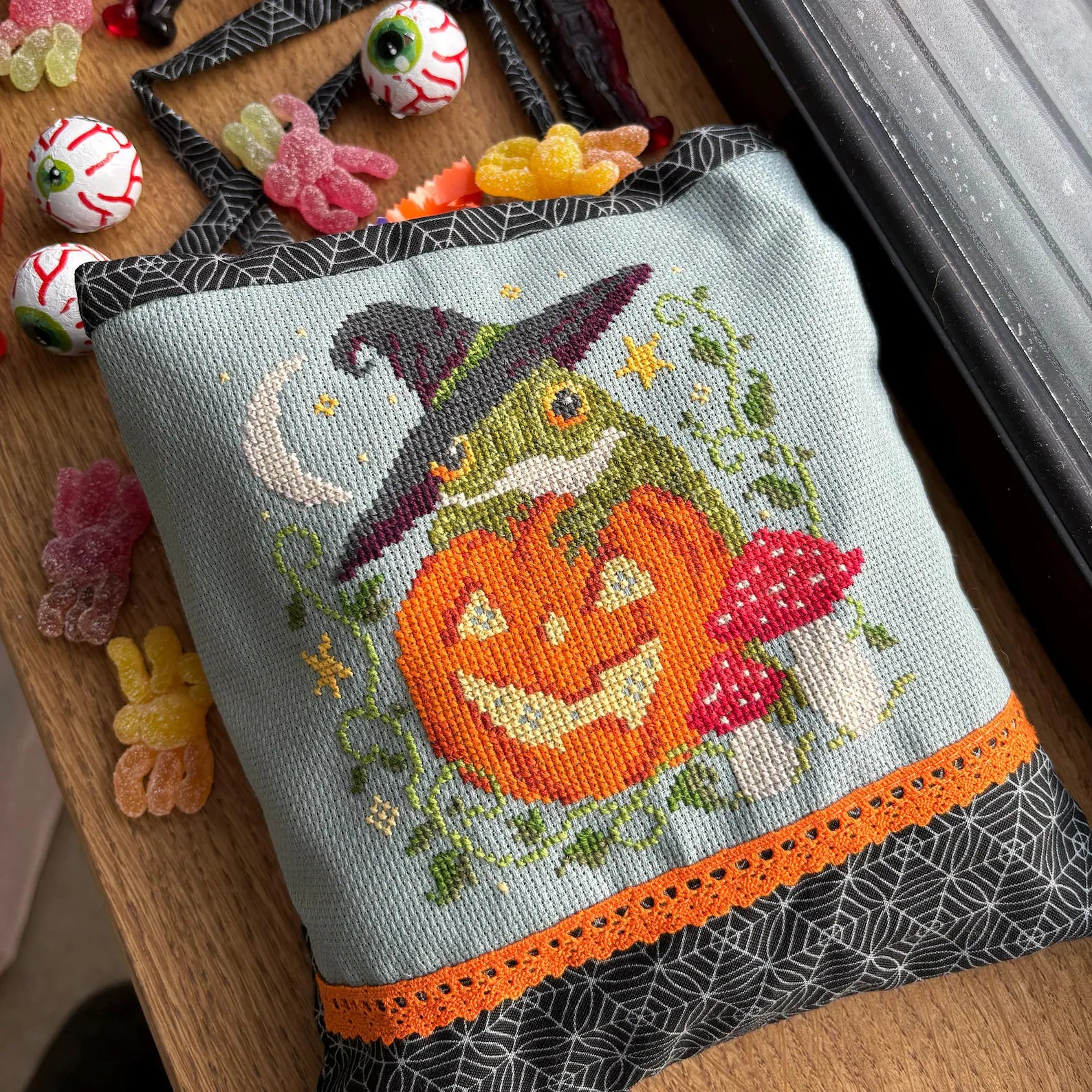 Pumpkin Toad – The Crafty Ewe
